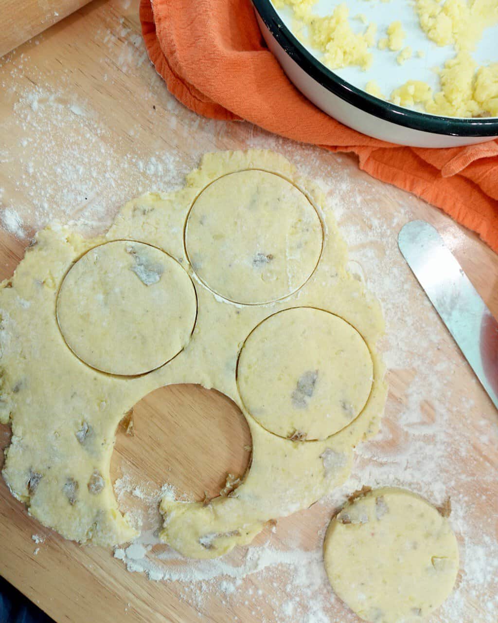 Potato Scones (AKA Tattie Scones) - How To Make Dinner